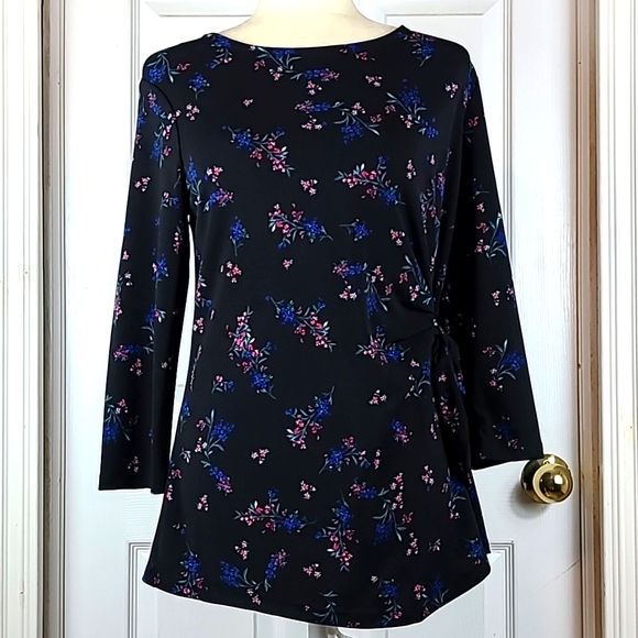 Elle | Tops | Elle Side Tie Floral Blouse | Poshmark